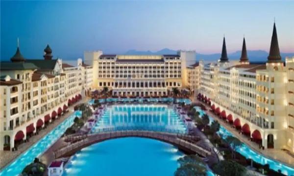 The 2023 ranking list of the world's top ten most luxurious hotels is ...