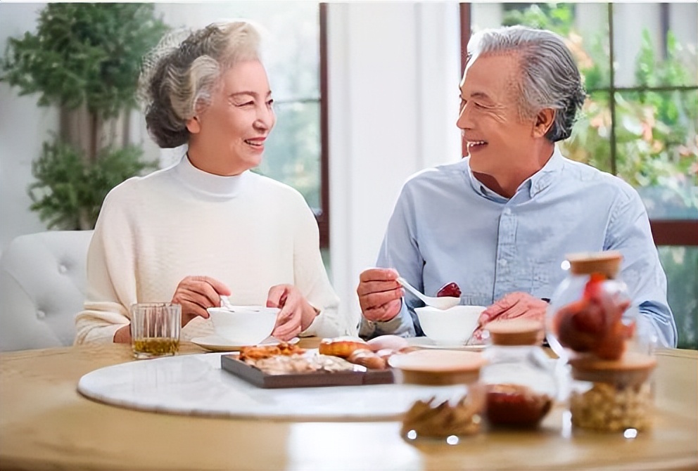 What kind of people are likely to live longer? Compare the 8 ...