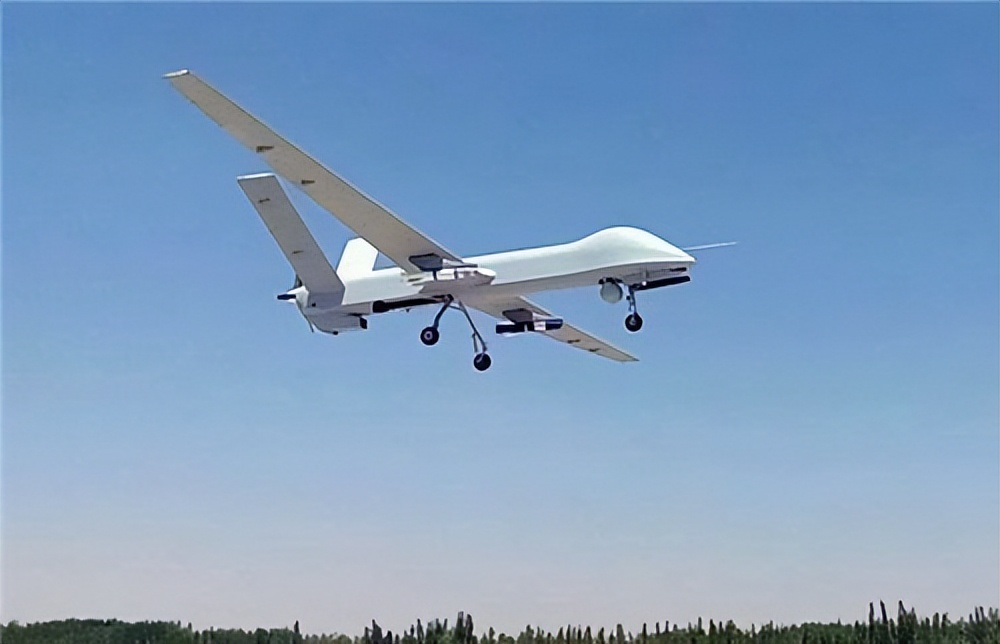 The pterodactyl drone opened fire violently in Nigeria, blowing up a ...