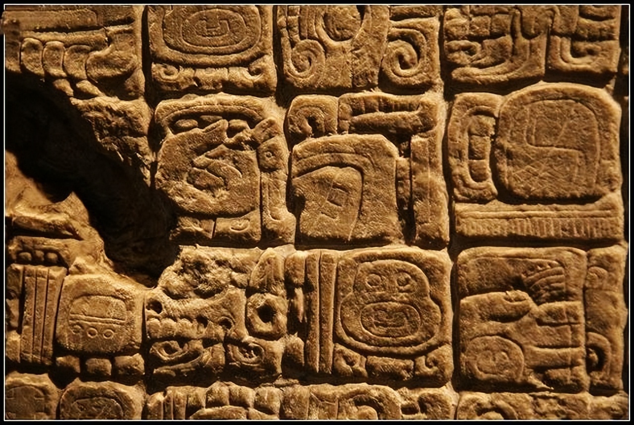 Why did only the Mayan civilization disappear? What did the descendants ...