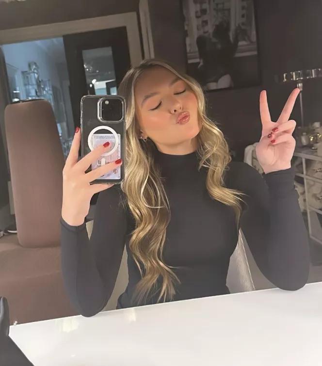 Happy 17th birthday to Gerrard's second daughter, all three daughters ...