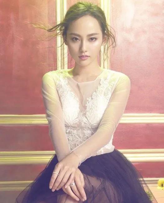 Stunning photo of Zhang Jia Ni - iMedia