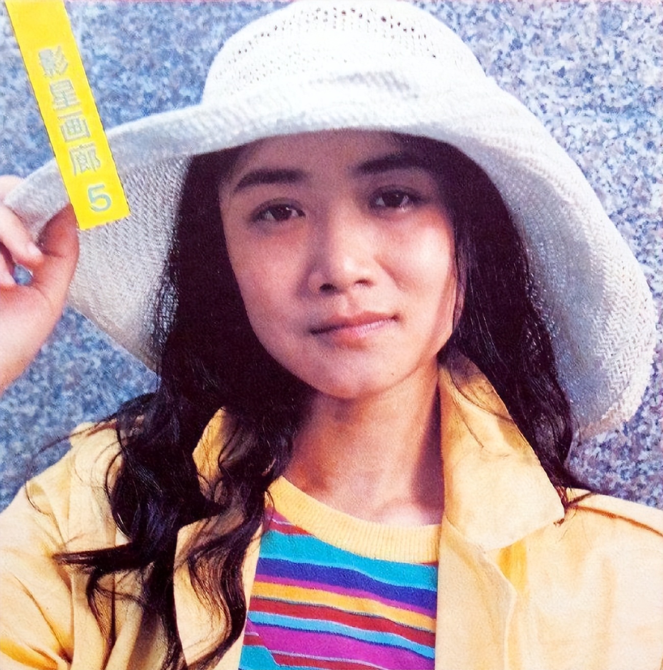 Popular actress Luo Yan: Grandpa was locked up in the bullpen due to ...