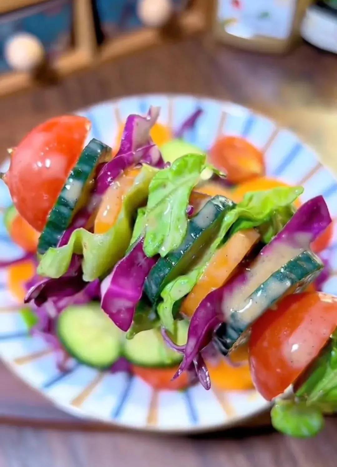 Low-calorie, low-fat, low-fat vegetable salad that does not grow meaty ...