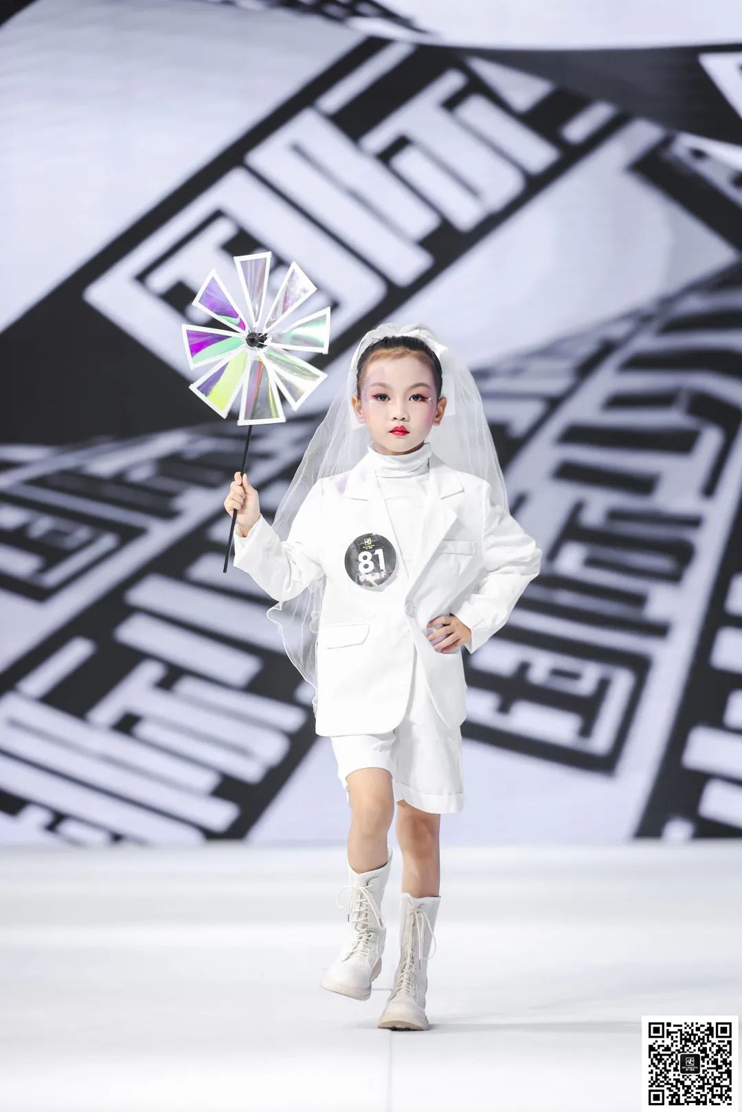 The most popular little supermodel - Wan Minqi "I call the shots on my ...