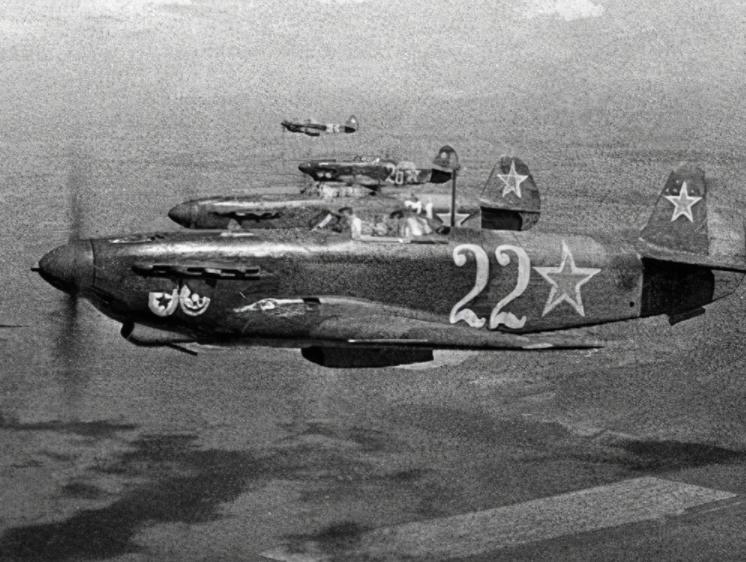 The U.S. B29 bomber was detained by the Soviet Union, Stalin ordered ...