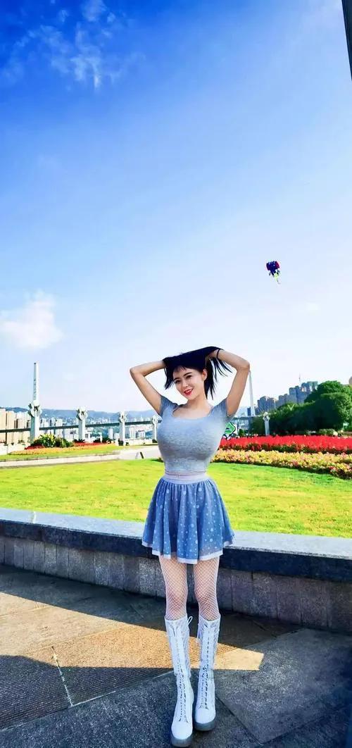 Pan Chunchun, a female star who has been controversial since her debut ...