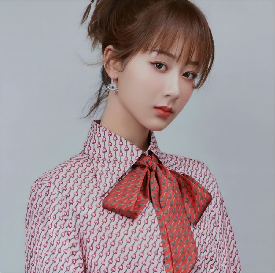 Yang Zi said that acting is an eternal love, there are hit dramas every ...