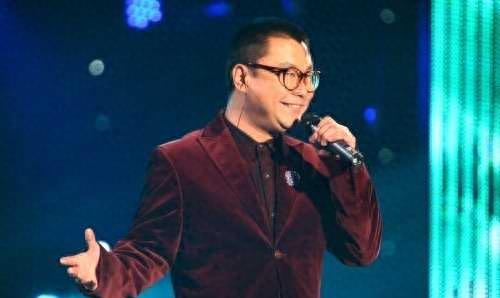 Once the most popular singer in China, he was abandoned by his lover ...