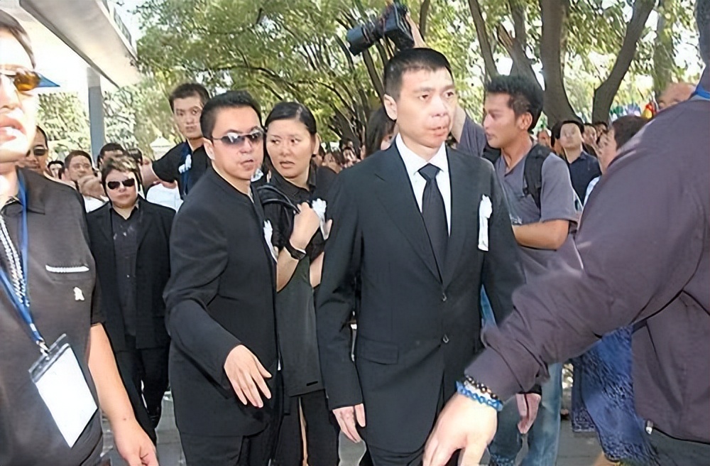 17 years later, Ge You said he wanted to help Fu Biao raise his son ...