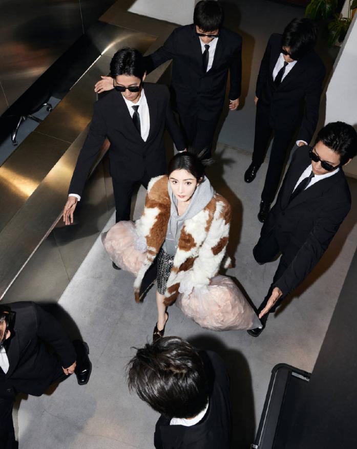 Yang Mi's inspirational party blockbuster was released, and the fur ...