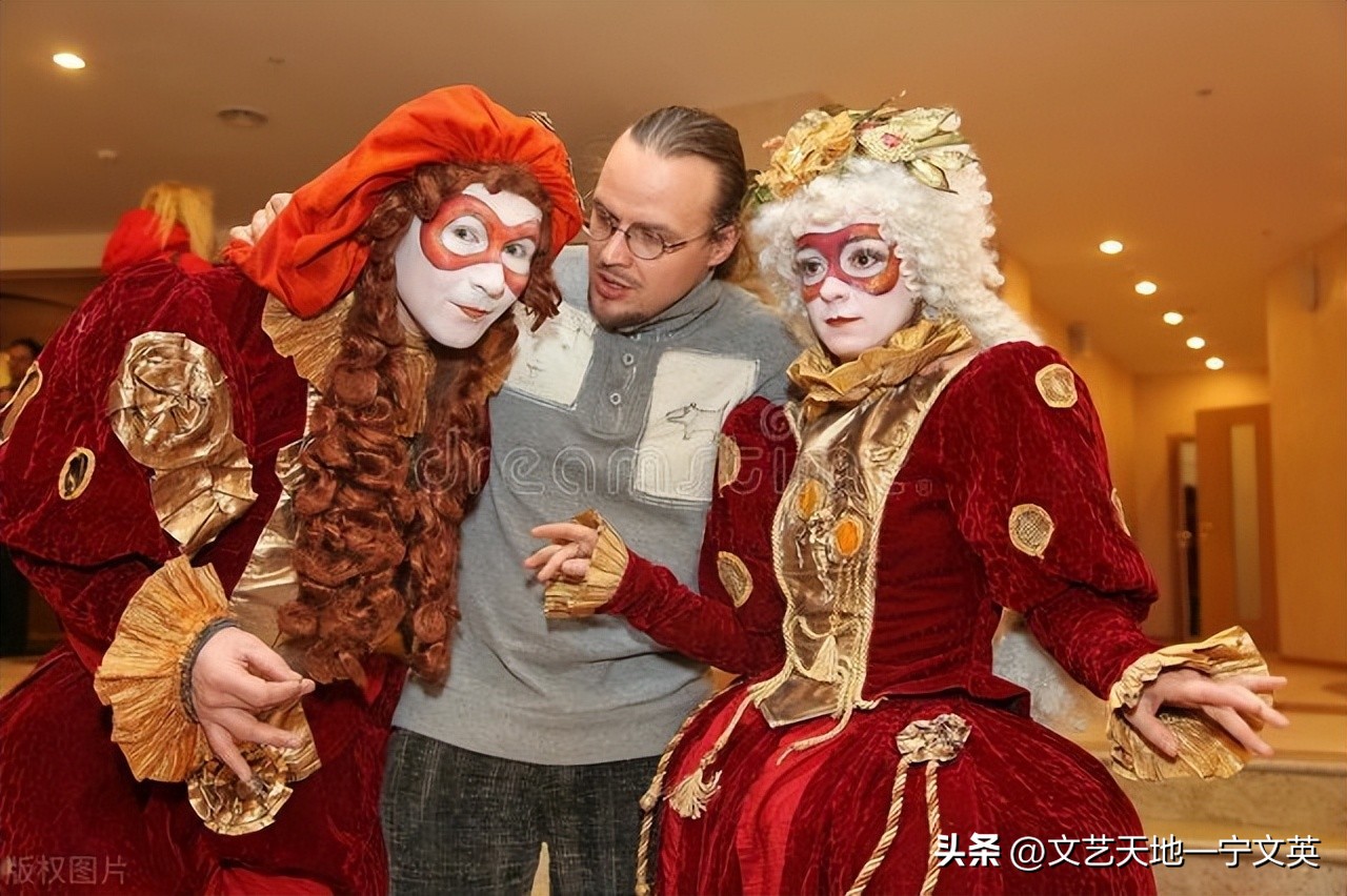 Plot·Character·Environment——The Three Strange Men by Hardy - iMedia