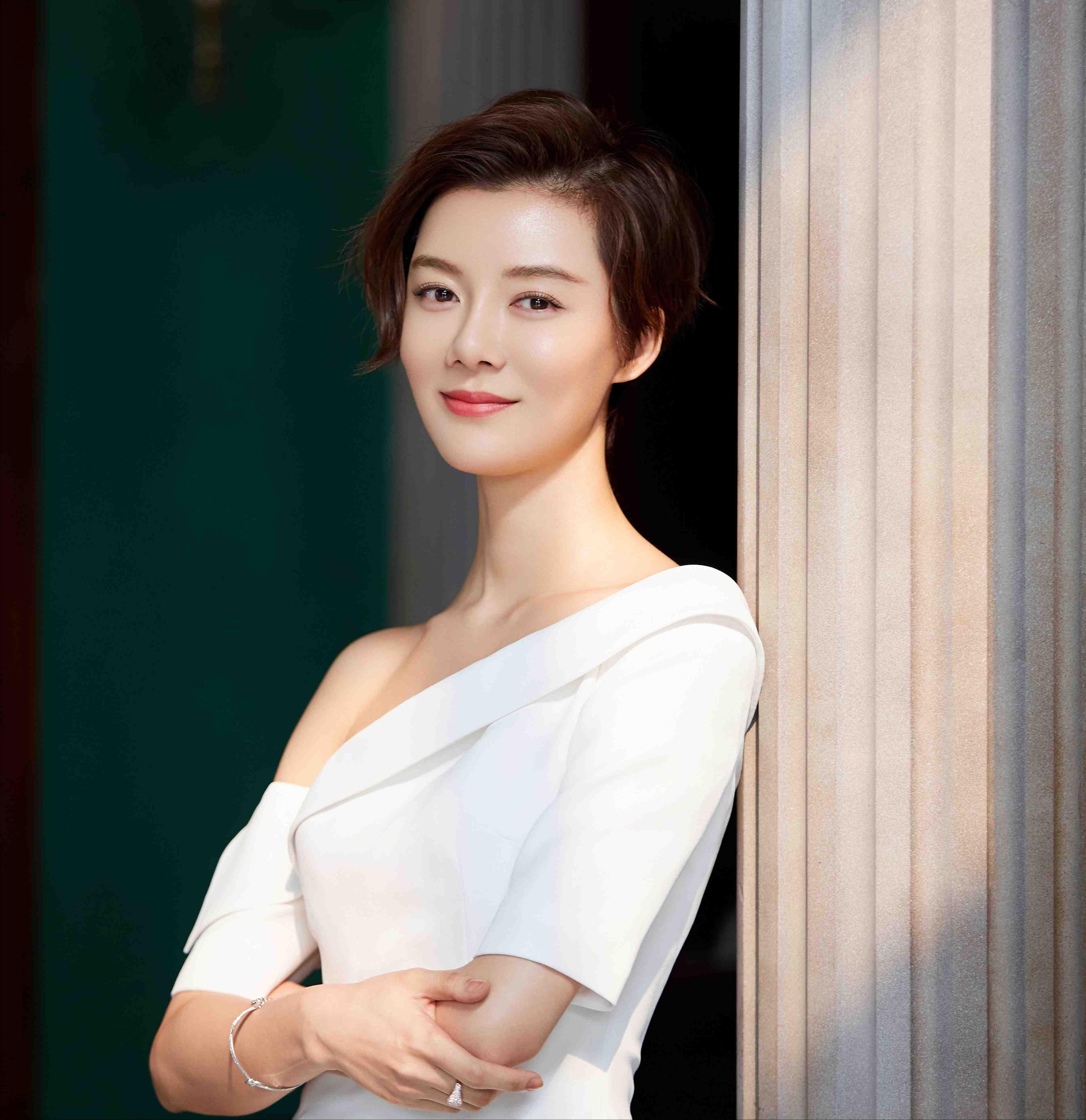 Che Xiao's mother, Wang Liyun, sadly posted late at night: Good boy ...