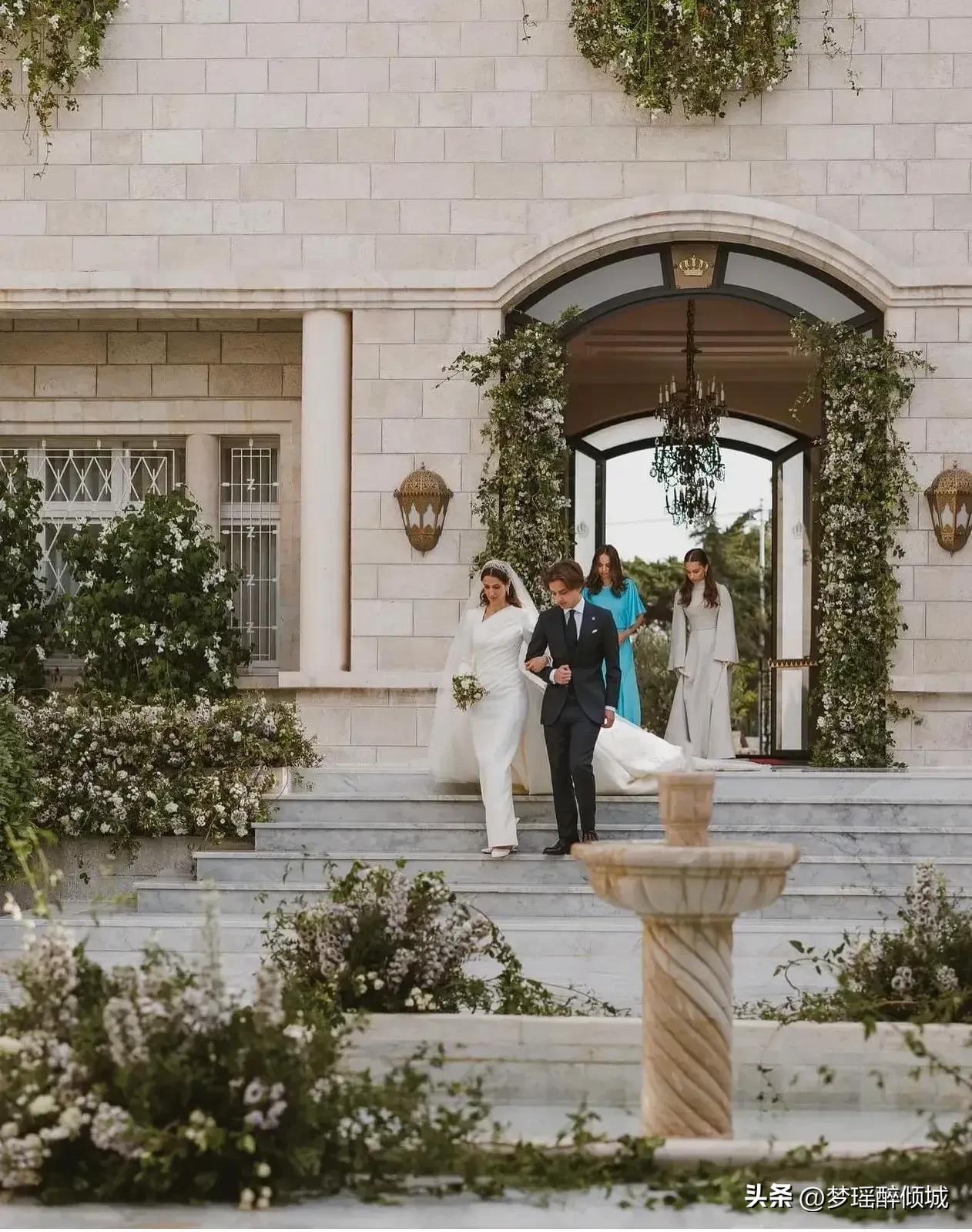 The Crown Prince of Jordan gets married, the disappearing Queen Mother ...