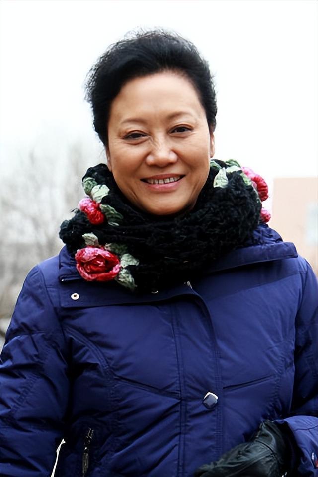 Che Xiao's mother, Wang Liyun, sadly posted late at night: Good boy ...