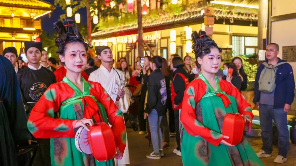 Dreaming back to the Han and Tang Dynasties in a second! - iMedia