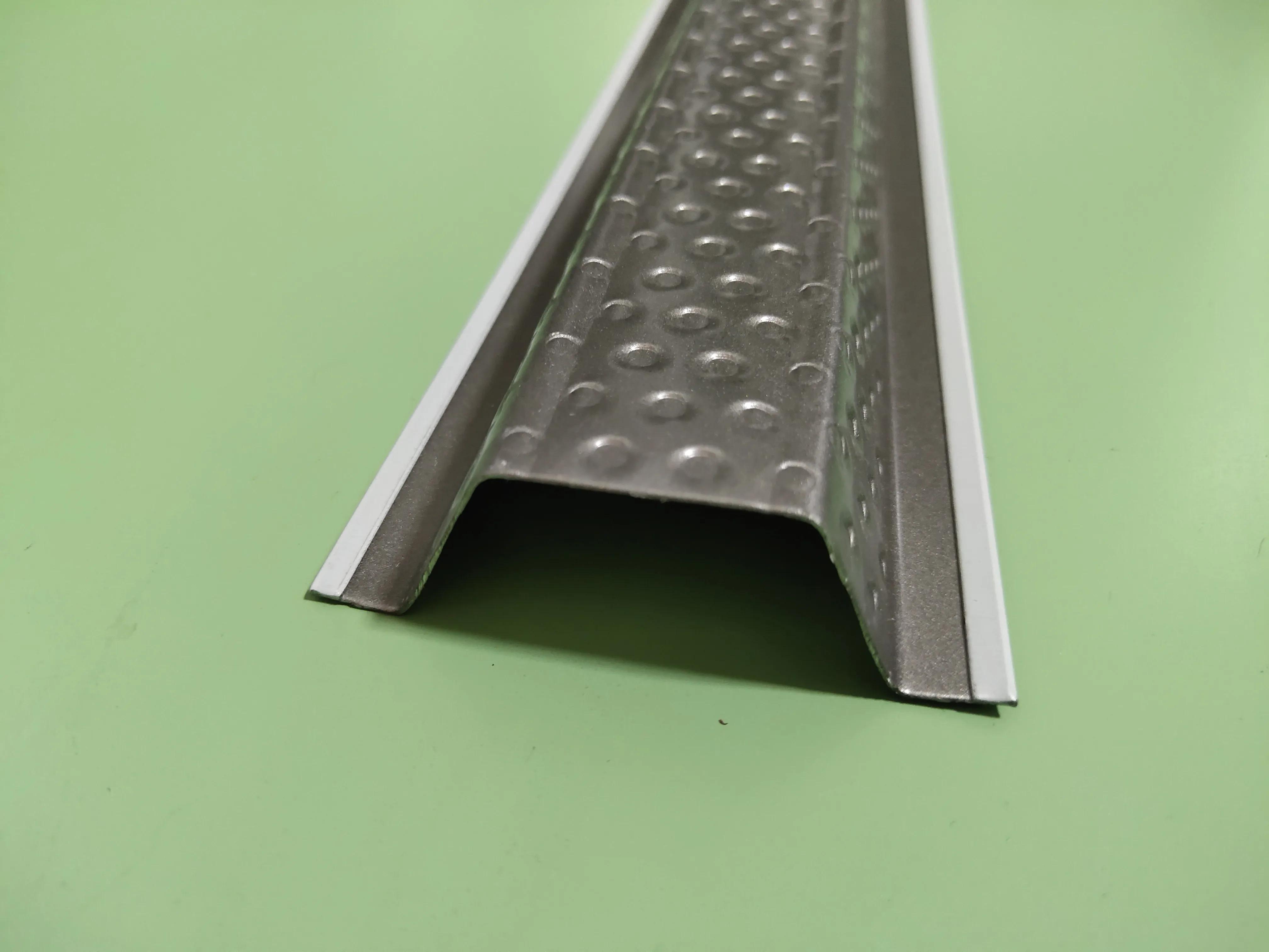 Metal hanging tile strip - iNEWS