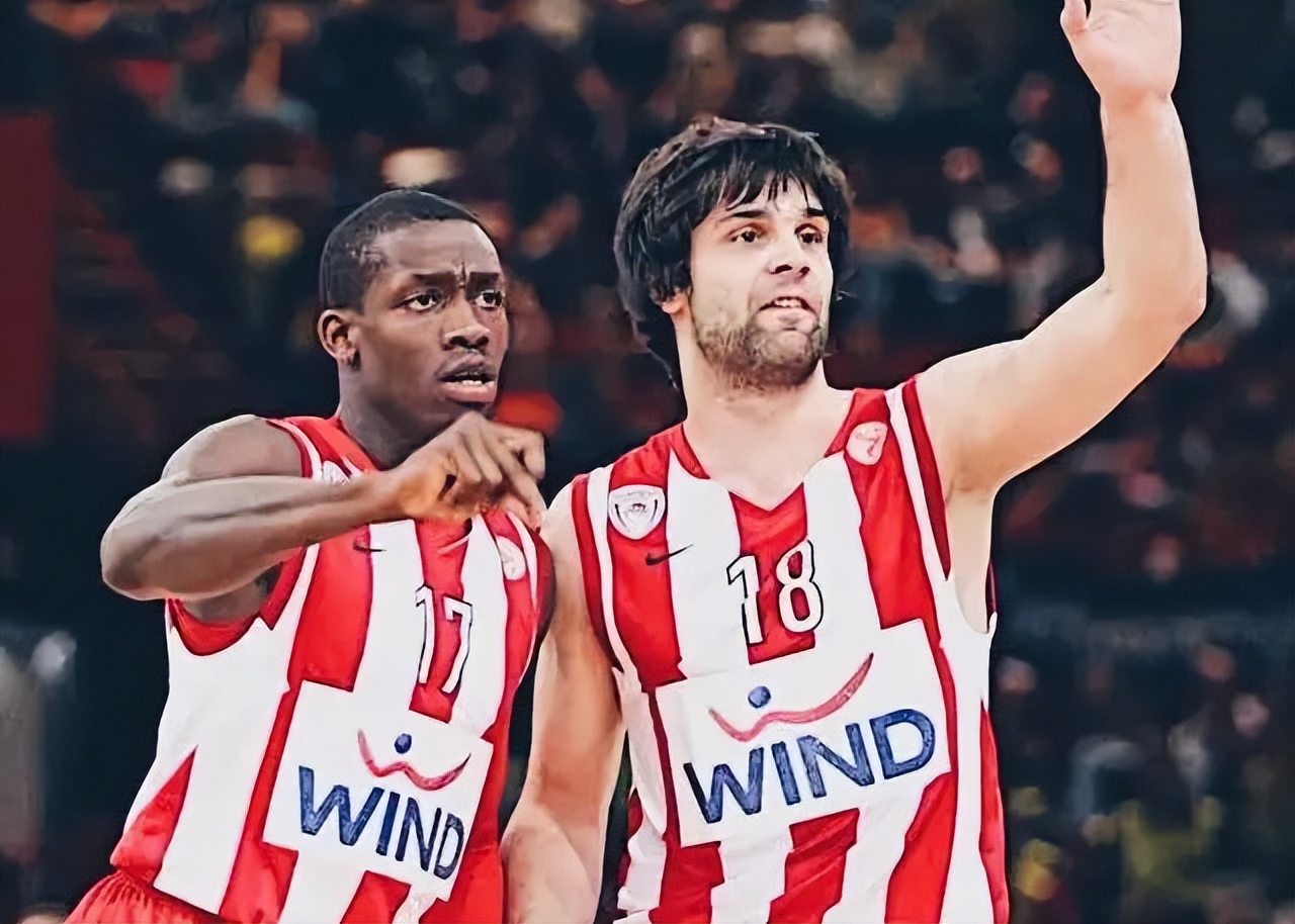 Talking about the career of Beverley, the new Lakers aid, he also ...