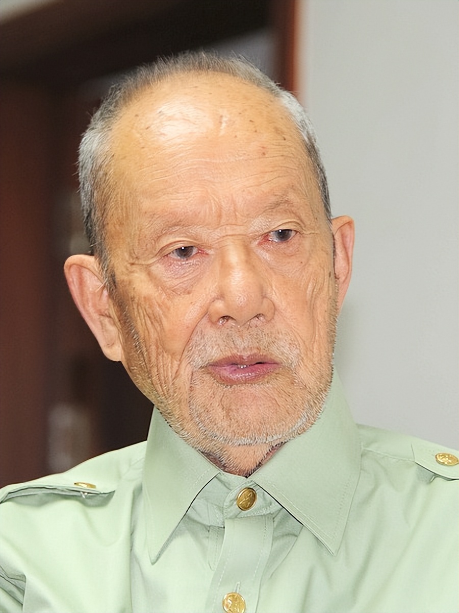 The only survivor of the "Ice Sculpture Company", Zhou Quan's younger ...