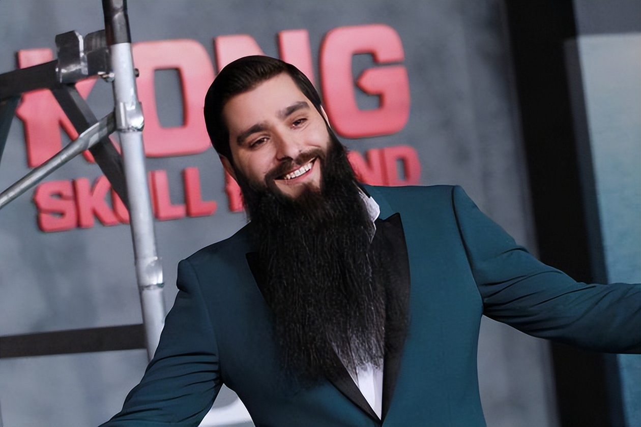 Jordan Vogel-Roberts: Through the selection of visual elements, the ...