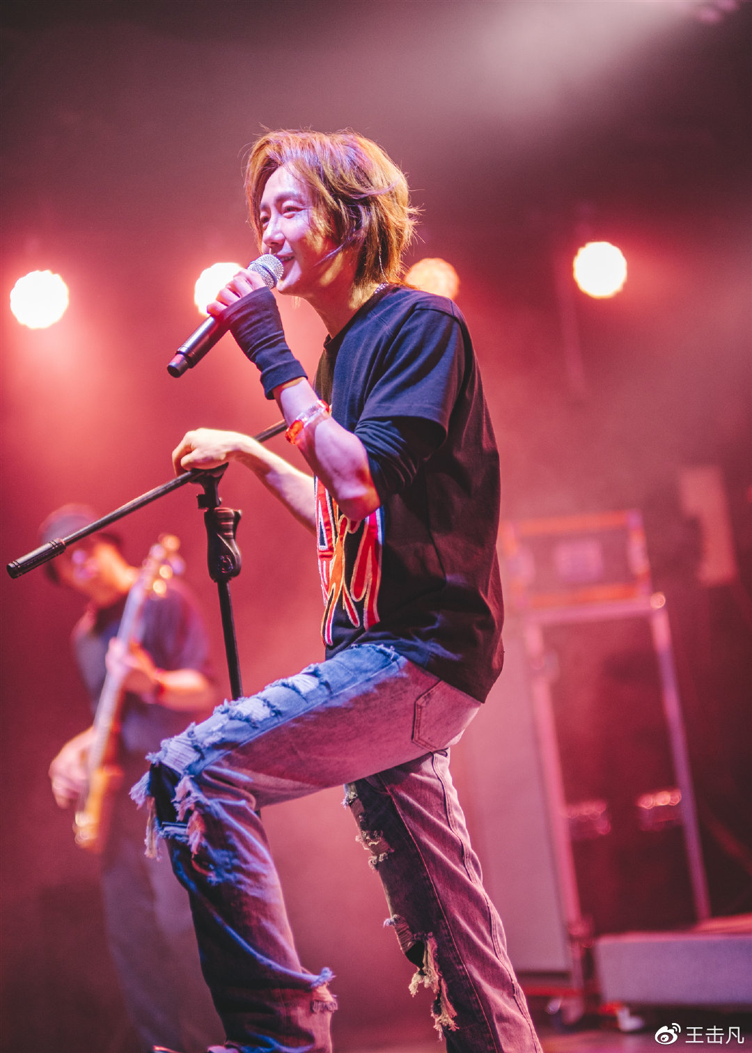 Huang Yida's 2023 tour: With the greeting of "gale wind", travel in a ...