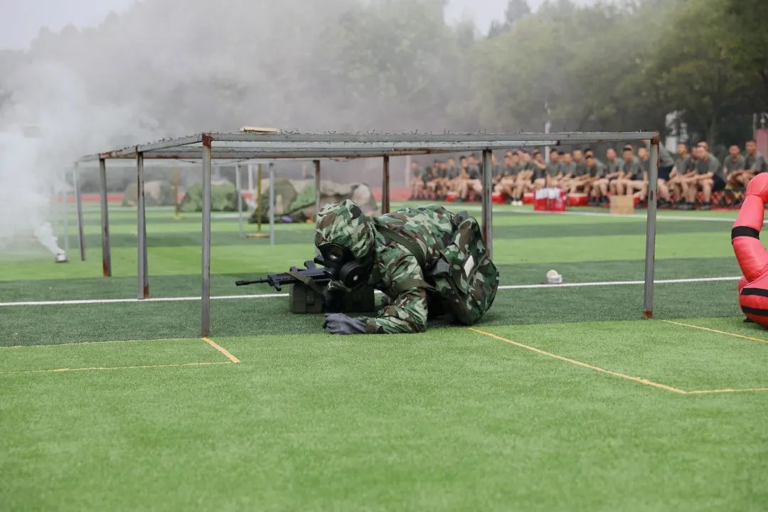 Early autumn, come to fight! - iNEWS