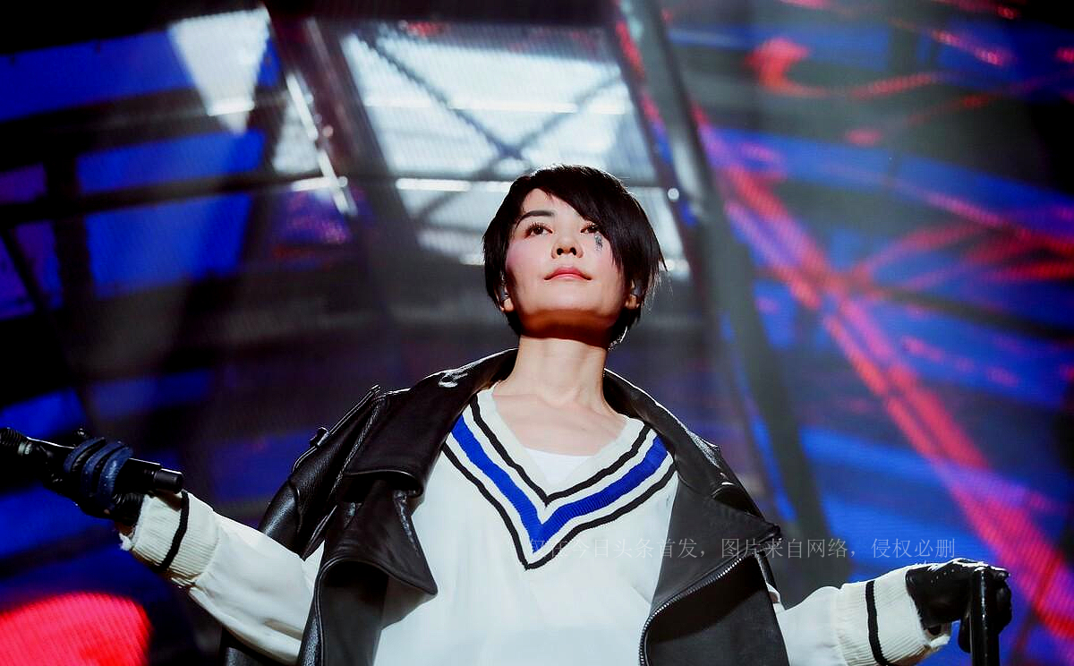 He commented on Faye Wong: Your excellence cannot cope with confusion ...