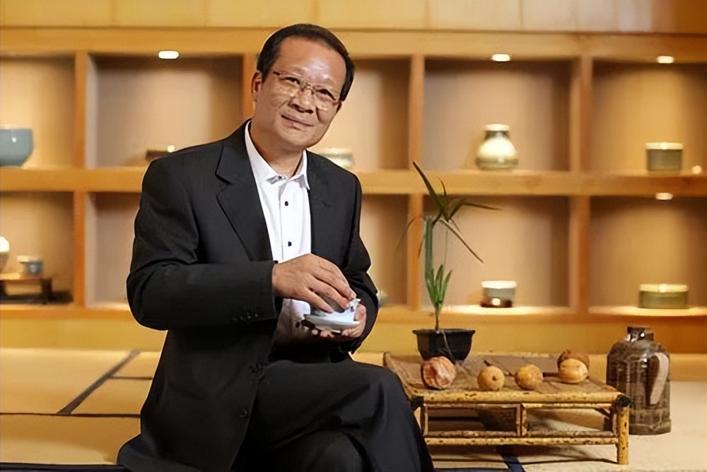 Dong Ping: China's "Axis Civilization" and Its Breakthrough - iNEWS