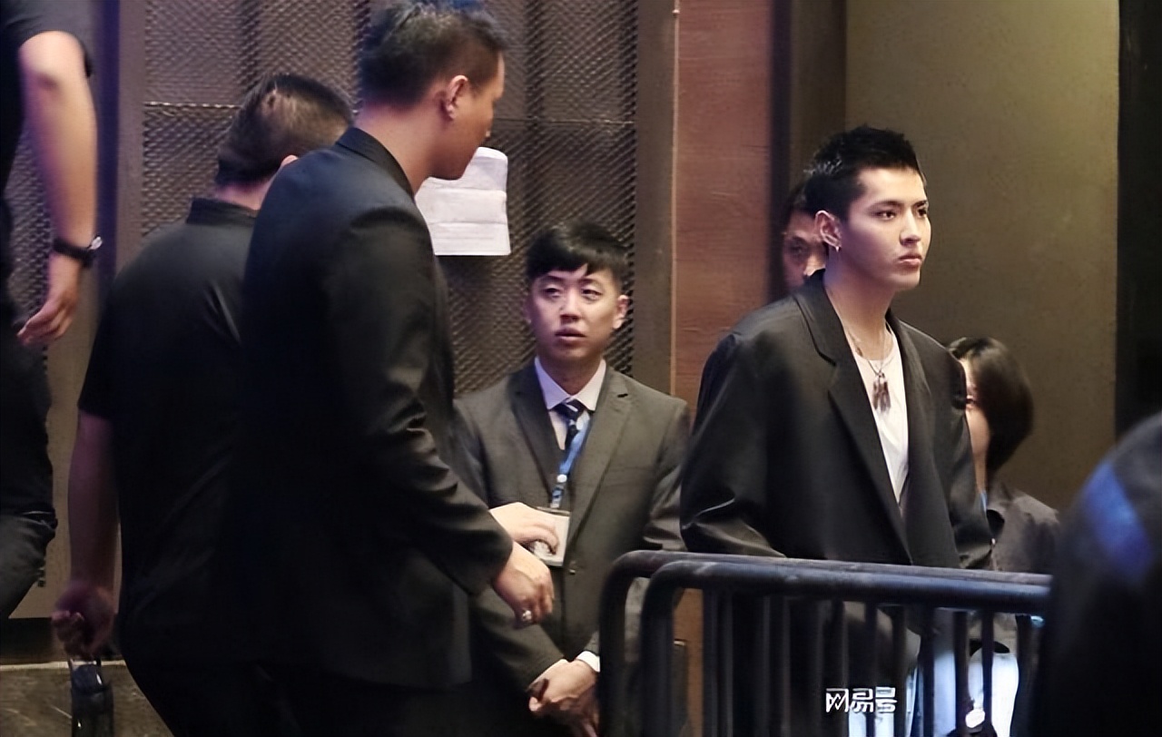 Rare exposure of Wu Moufan's prison: his face is round and swollen, he ...