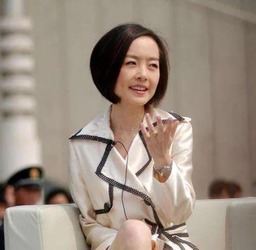 Lu Yu is too thin, and obviously feels that his body is out of ...