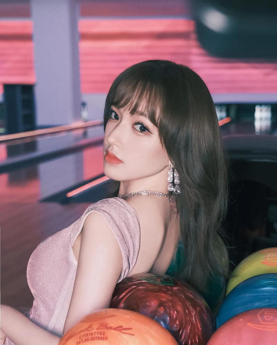 Asian bee waist beauty, hot body crushes Liu Yan - iMedia