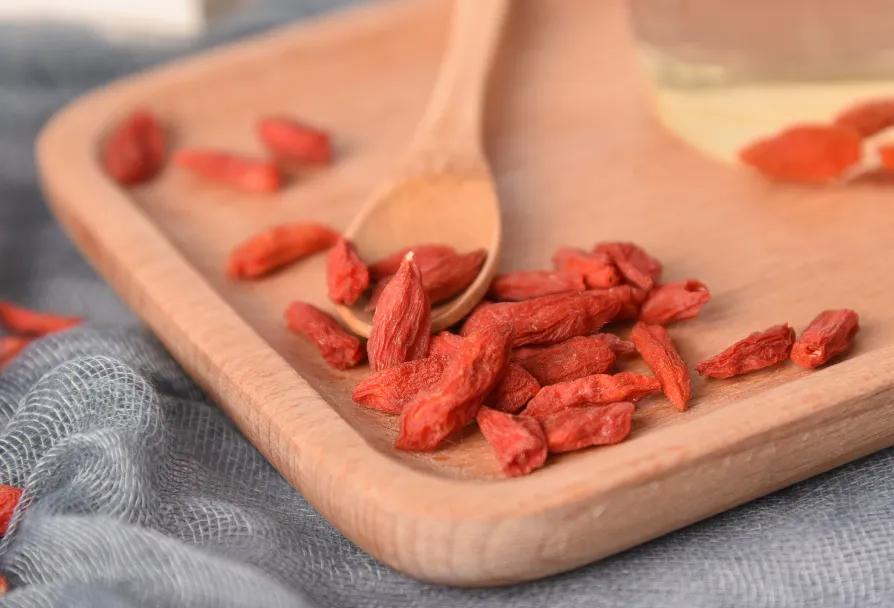 Coronary heart disease, angina pectoris?One recipe is boiled into soup ...