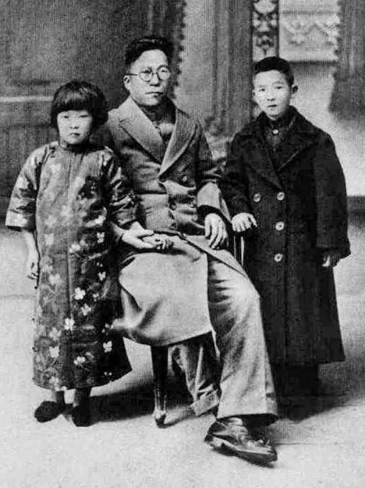 In 1993, Yang Hucheng's wife passed away and left a last wish. The ...