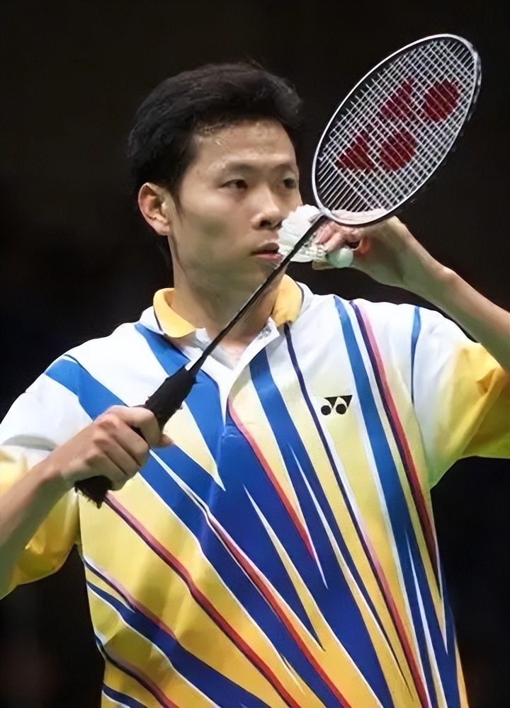 Ji Xinpeng: In 2000, Sydney became famous in World War I. At the age of 25, he retired to the ...