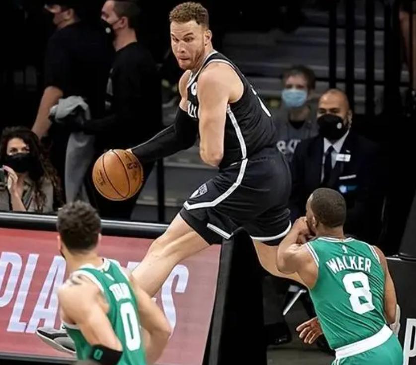 Griffin's debut was as expected, shooting inconsistent, defense worth ...
