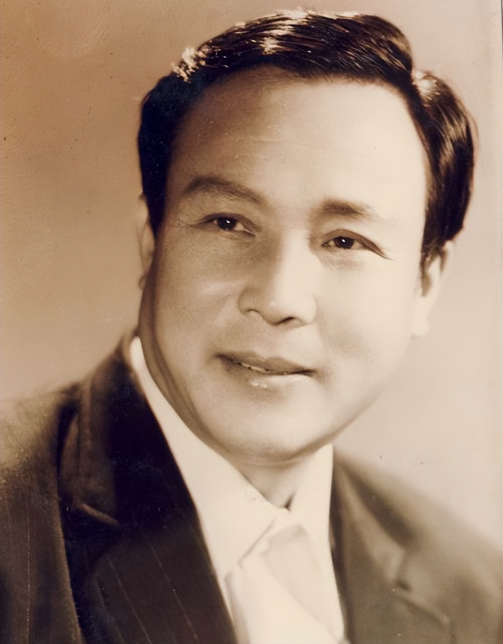 Famous actor Liu Shilong: There are bumps on the emotional road, 73 ...