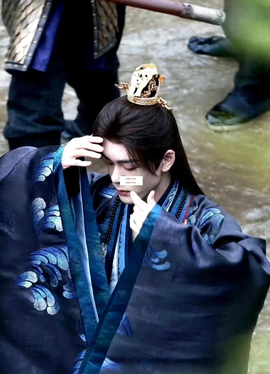 8.30 Entertainment News: Yang Zi, Xiao Zhan, Liu Shishi, Wei Daxun, Zeng Shunxi, Chen Zheyuan ...