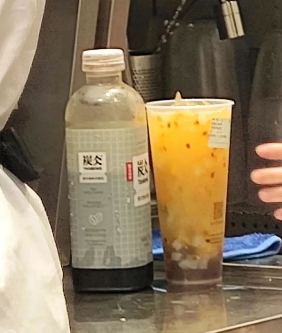 Layout of coffee liquid, Nongfu Spring "walks into" the milk tea shop ...