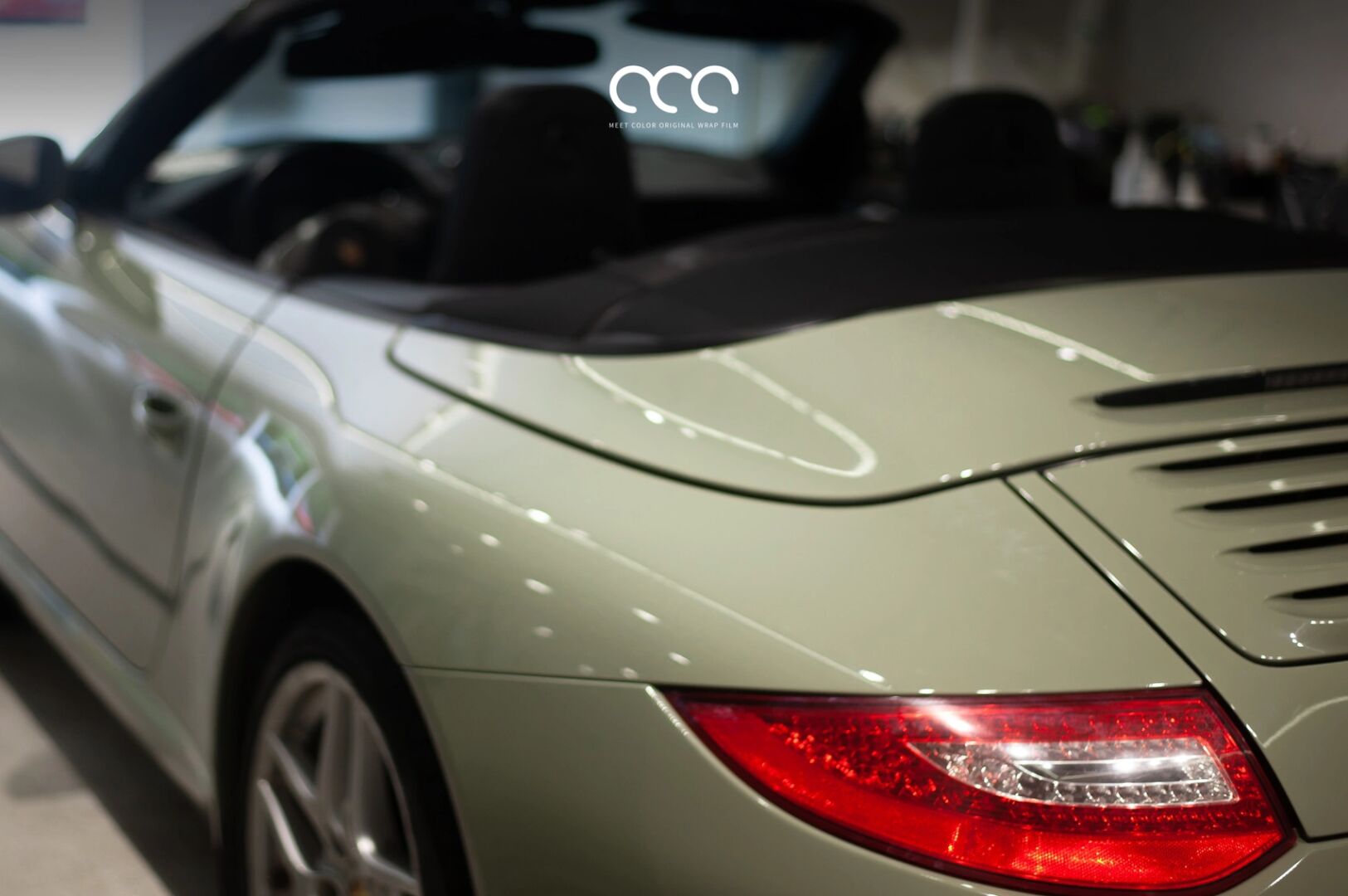 Khaki green diffuse color change film, just the right saturation, very ...