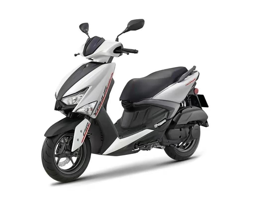 雅馬哈六代勁戰和鈴木UC125，你更期待哪一款？ - 資訊咖