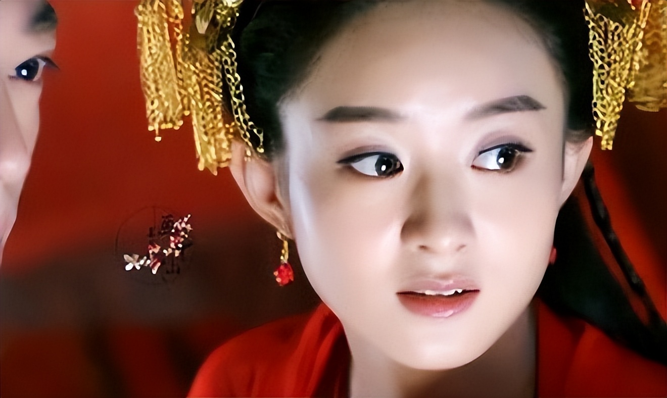 When the 35-year-old Zhao Liying and the 39-year-old Tang Yan stood ...