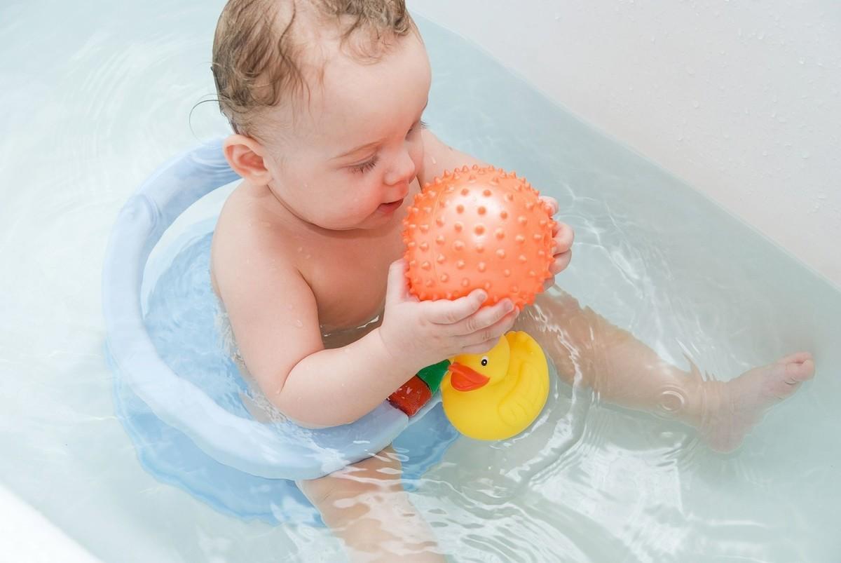 A 4-month-old baby was admitted to the hospital due to improper ...