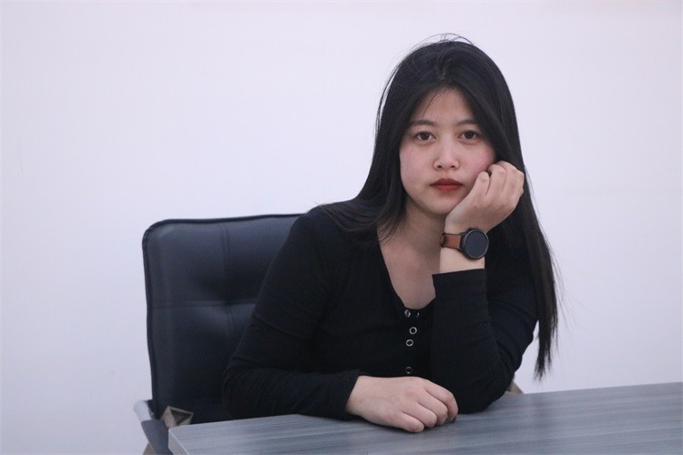 The dido watch E55 PRO with non-invasive blood sugar trend, blood pressure, and ECG is a good ...