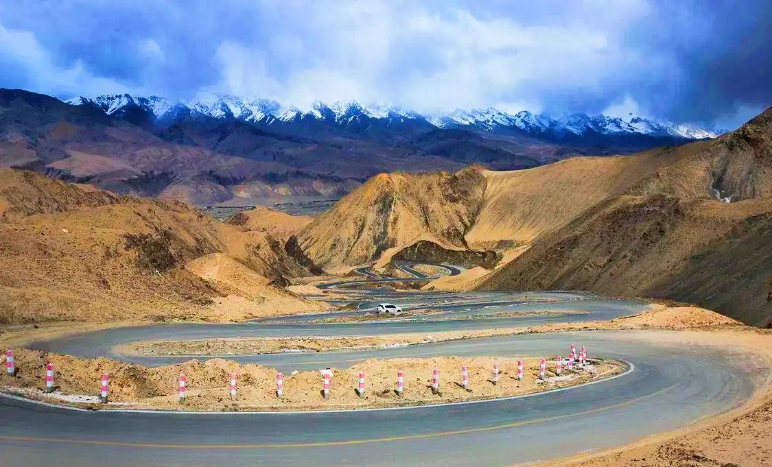 Trip to Xinjiang (8) - Panlong Ancient Road - iNEWS