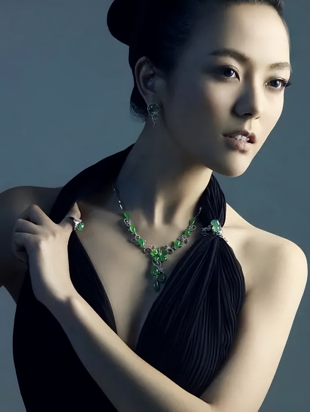 Yang Lele: After being abandoned by her first love, she turned around ...