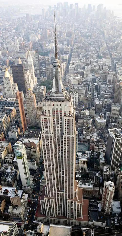 The Construction Style and Significance of the Empire State Building ...