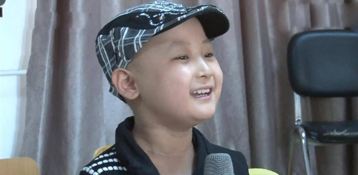 Deng Minghe: At the age of 6, he went to the Spring Festival Gala and ...
