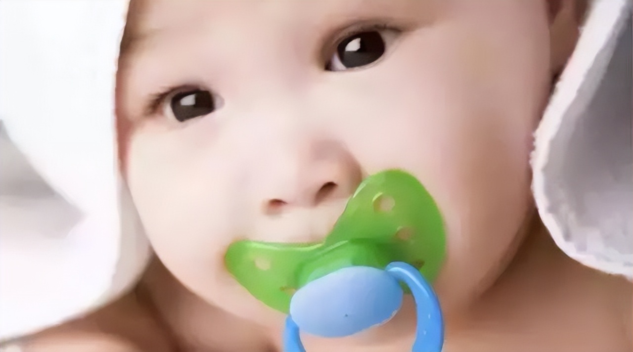 Pacifier, beauty killer or baby artifact? Can it be used? - iMedia