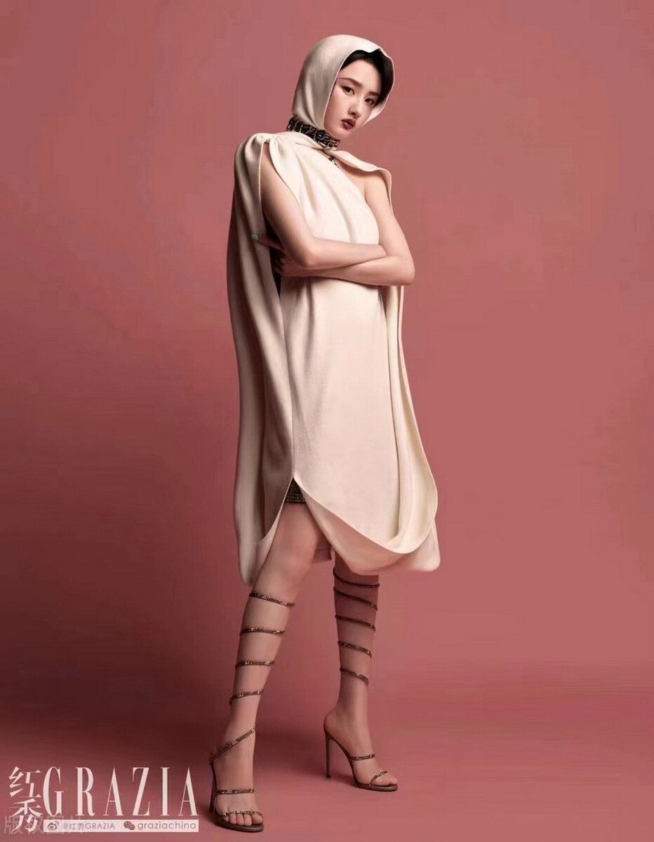 Are the last two pictures a bit sloppy? Song Zuer Magazine Photo ...