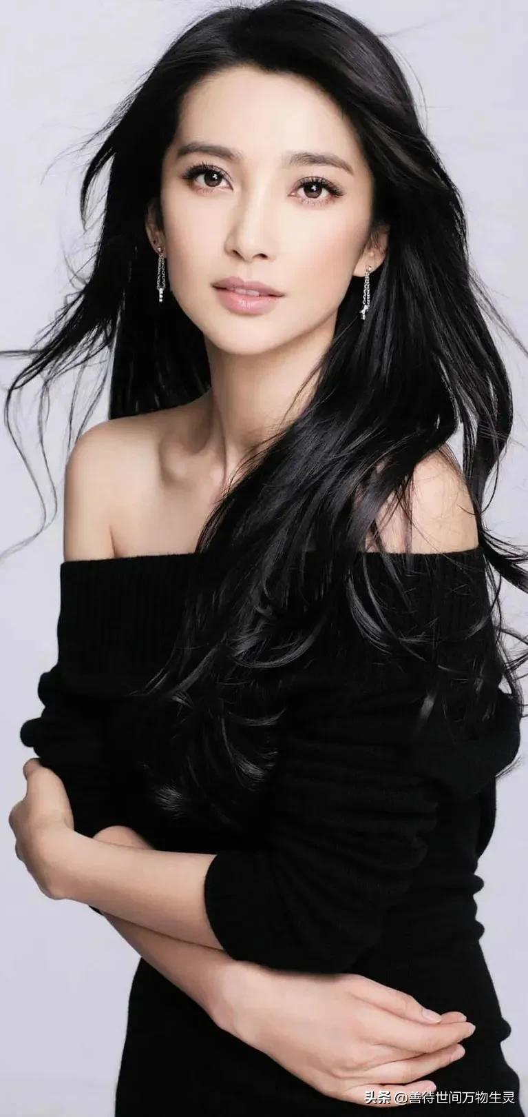 Li Bingbing Fashion Photo Album (Collector's Edition) - iNEWS